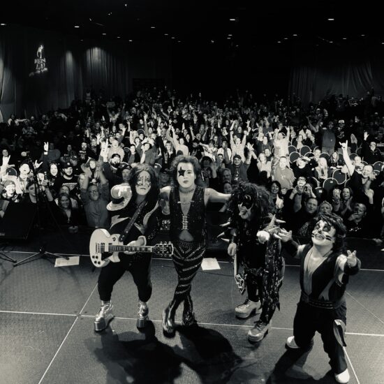 MINIKISS | The Hottest Littlest Band in The World | Book MINIKISS